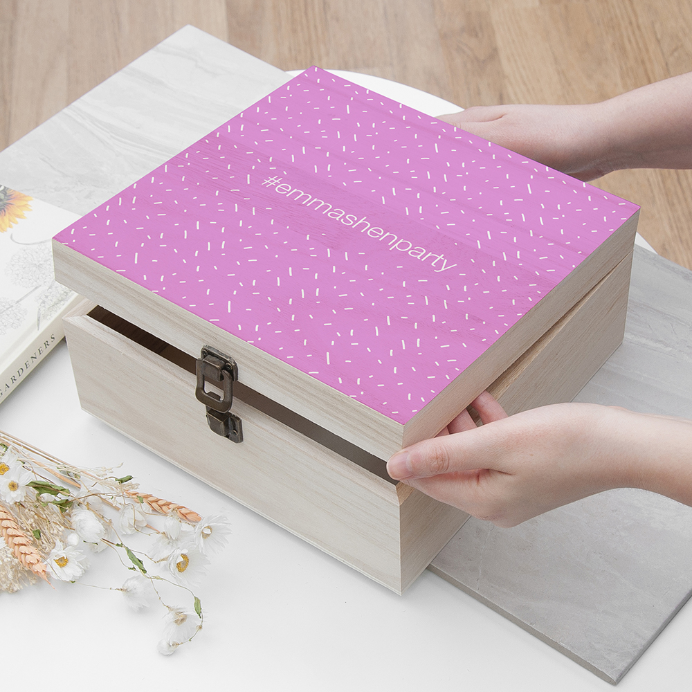 Personalised The Ultimate Girly Pink Box - Medium - Gift Factory